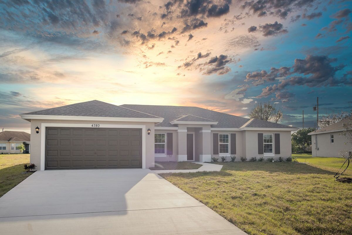 Ibis Model Home | Open-Concept Floor Plan | Synergy Homes of Florida