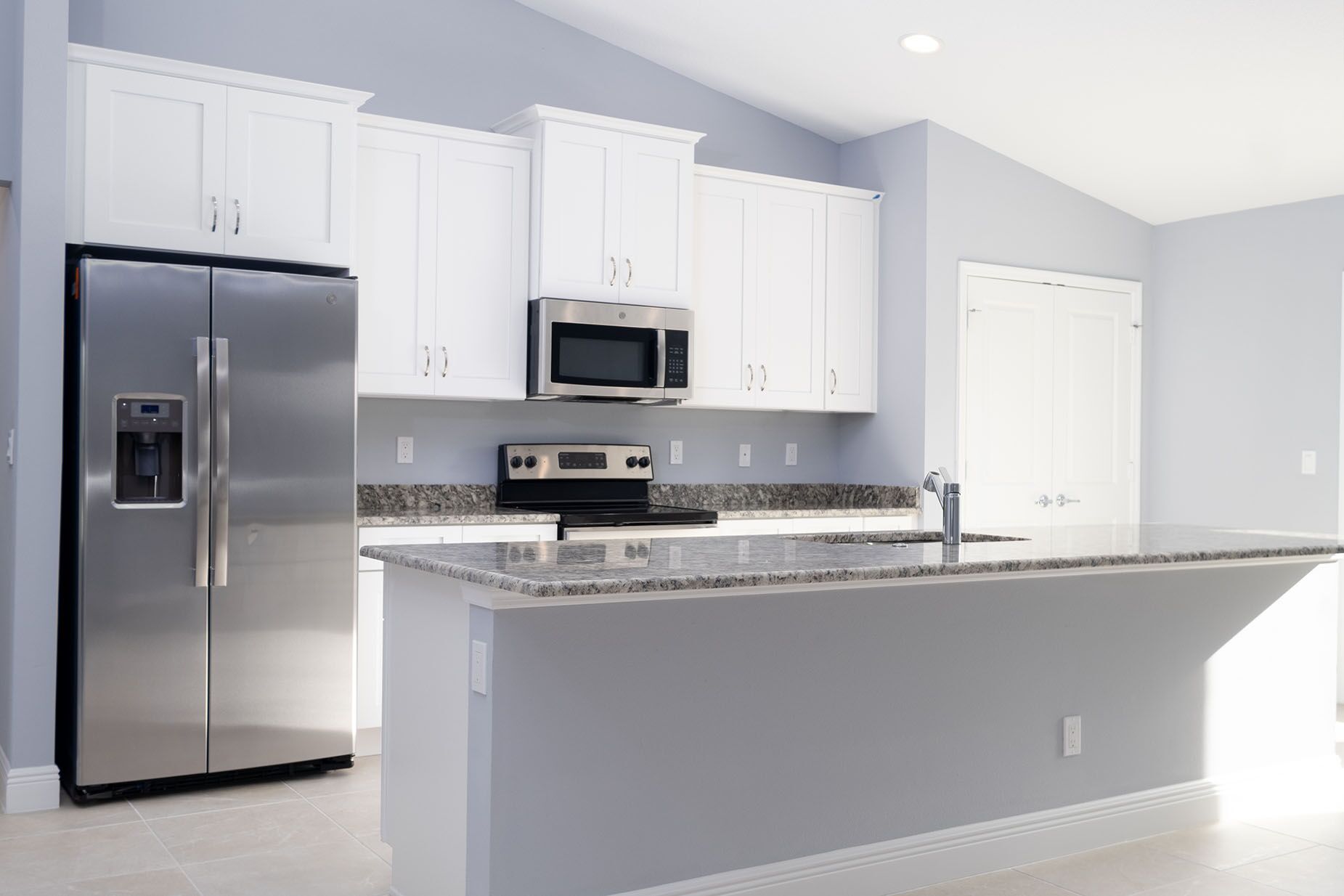 Ibis Model Home | Open-Concept Floor Plan | Synergy Homes of Florida